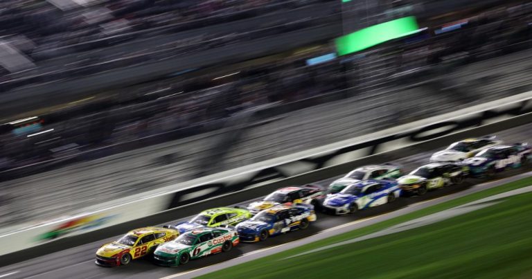 Revving Up for Victory: The 2026 Daytona 500 Starting Grid Revealed ...